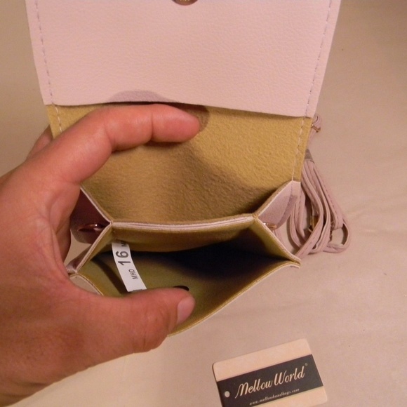 Mellow World | Bags | Mellow World Crossbody Flowered Purse Phone Bag ...